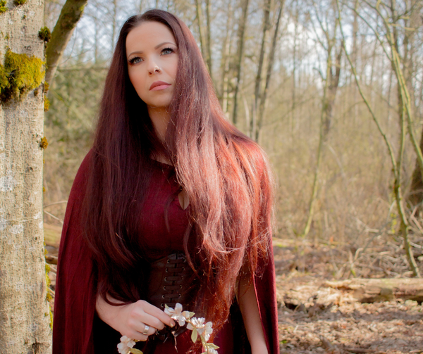 Leah Talks Cottagecore! – MythologieCandles